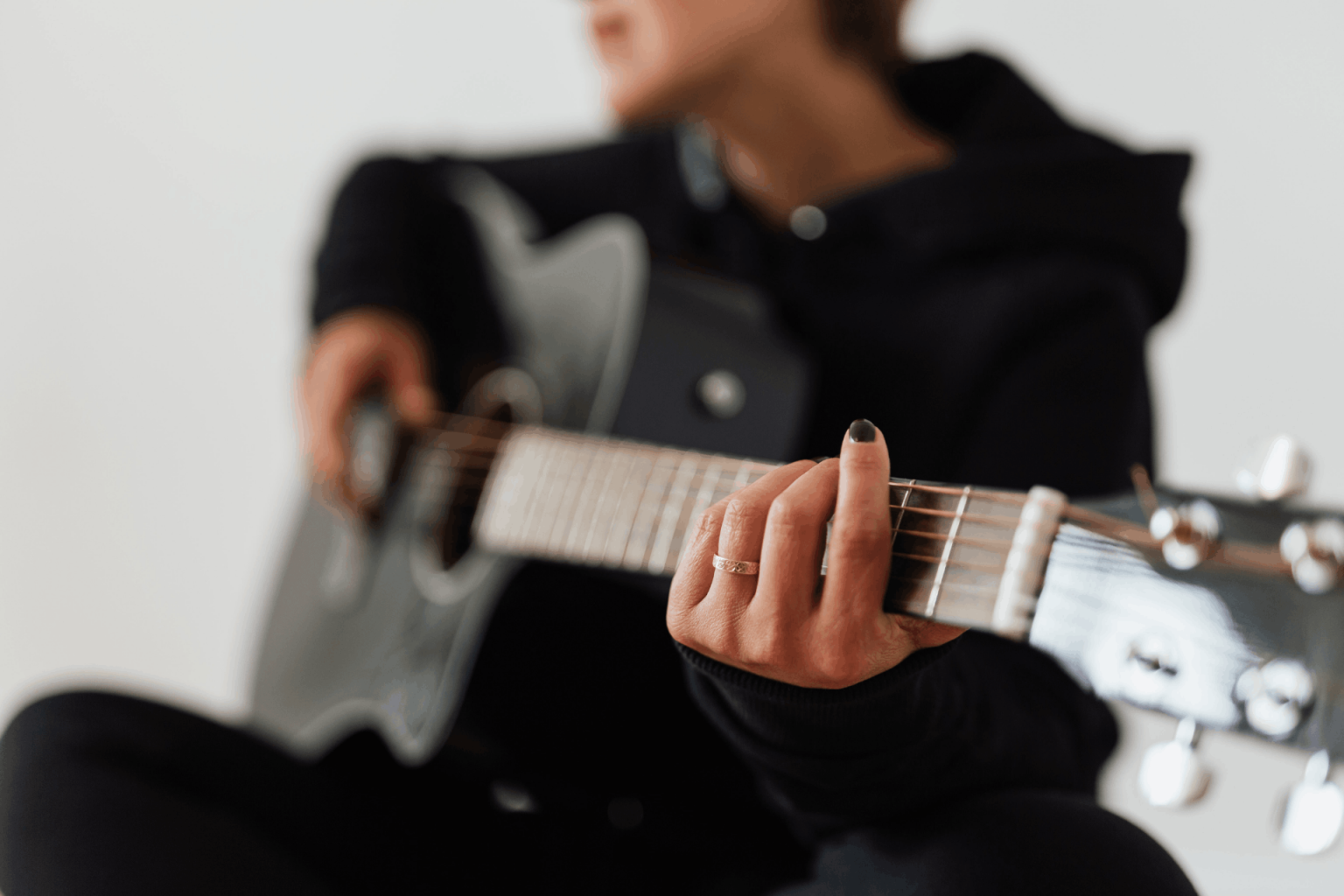 24 Easy Rock Songs For Guitar: Play Like A Pro